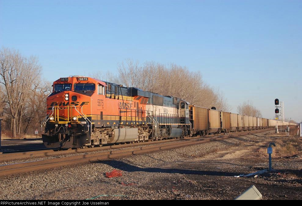 BNSF 5875